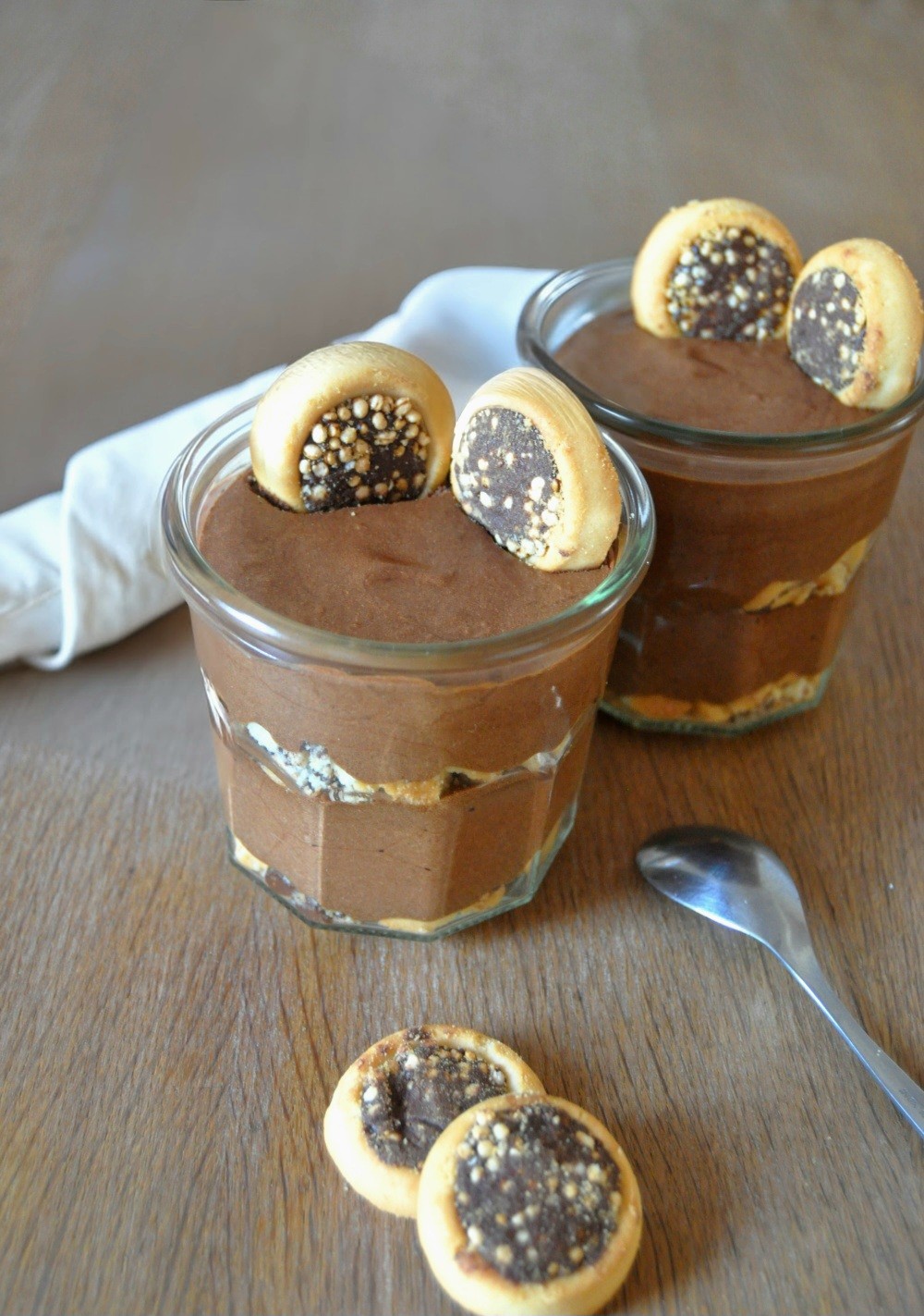 Mousse chocolat biscuitée – En cuisine avec Péla